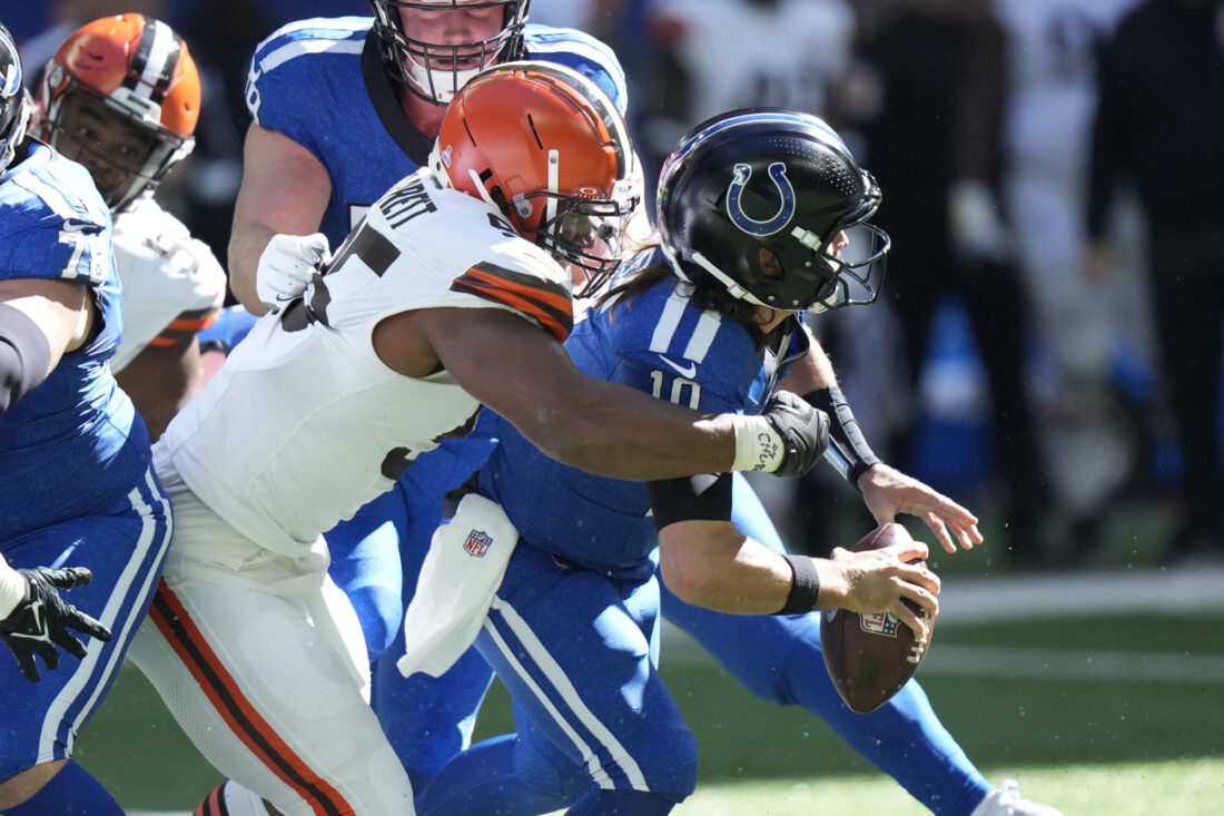 Hunt’s late TD helps Browns edge Colts 39-38 in topsy-turvy game | News ...